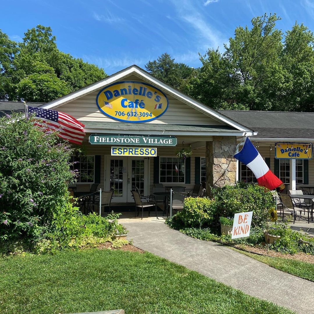 Best Breakfast Spots In Blue Ridge, Georgia | Blue Sky Cabin Rentals